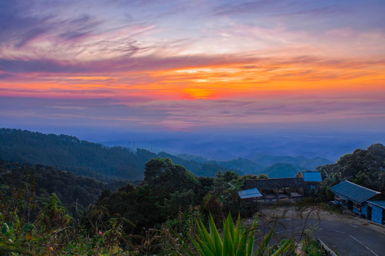 Air Terjun Dolo Kediri Jawa Timur - SEPASANGCARRIER