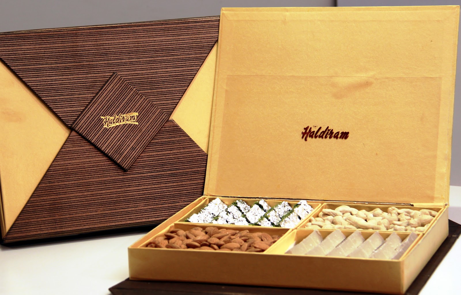 HALDIRAM BHUJIAWALA: ASSORTED SWEETS