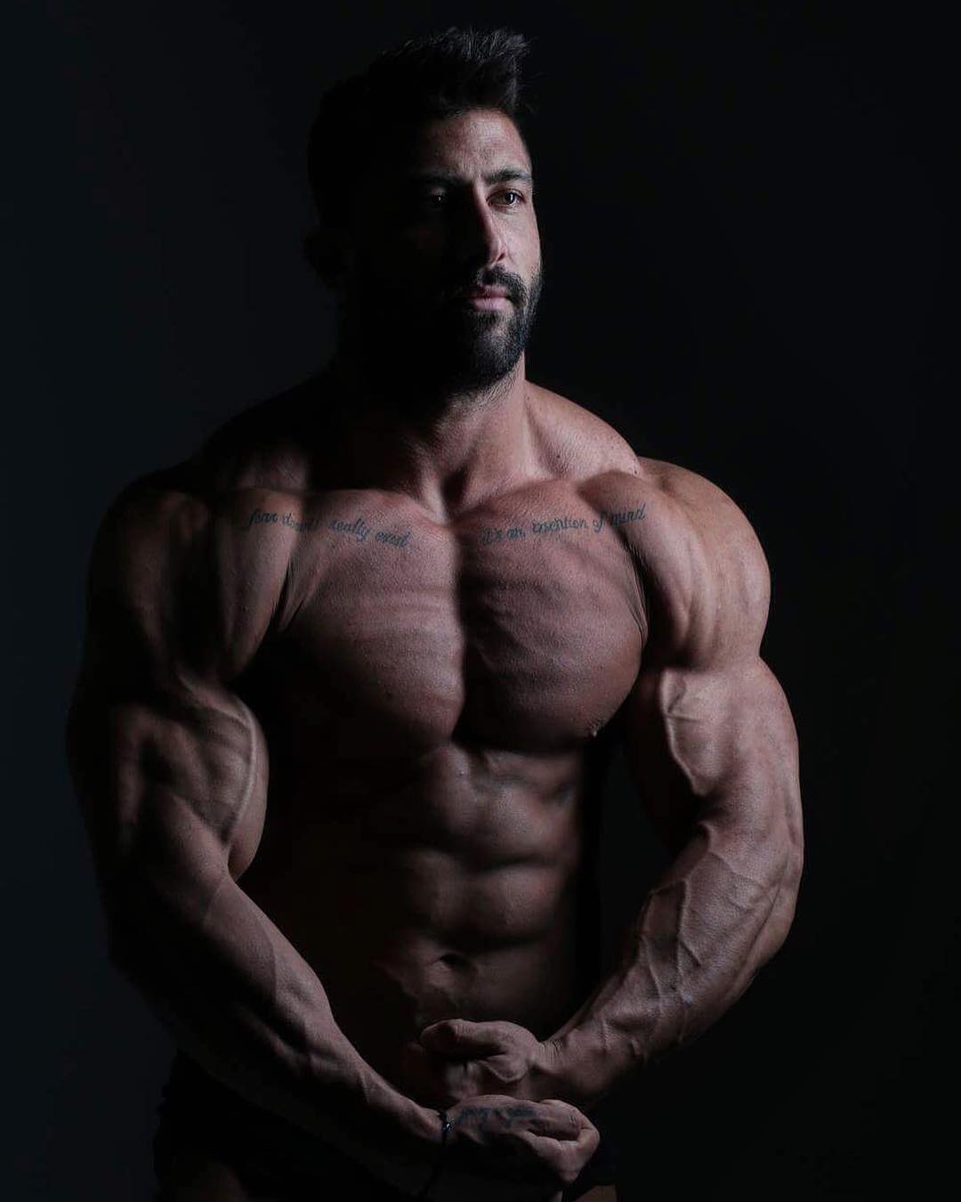 Muscle Lover: Greek muscle hunk Thanos Alibakis