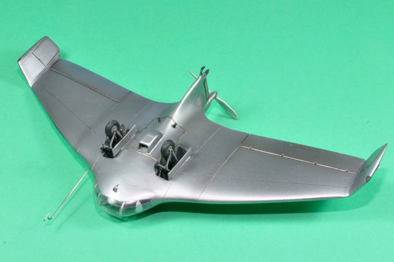 Renax Sharkit 1/72 Resin kits: DFS 40 fini, par Phil Martin