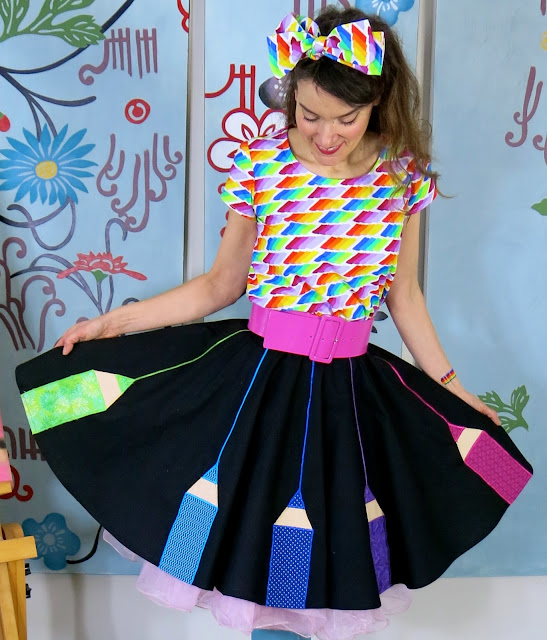 Cassie Stephens: DIY: A Color Wheel Circle Skirt, Blouse of Many Colors ...