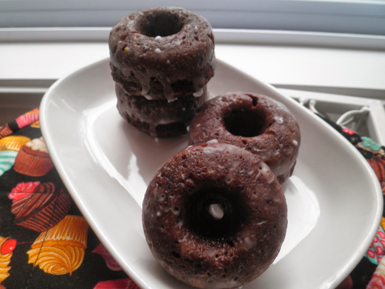 Secrets from the Cookie Princess: Baked Mini Chocolate Cake Donuts
