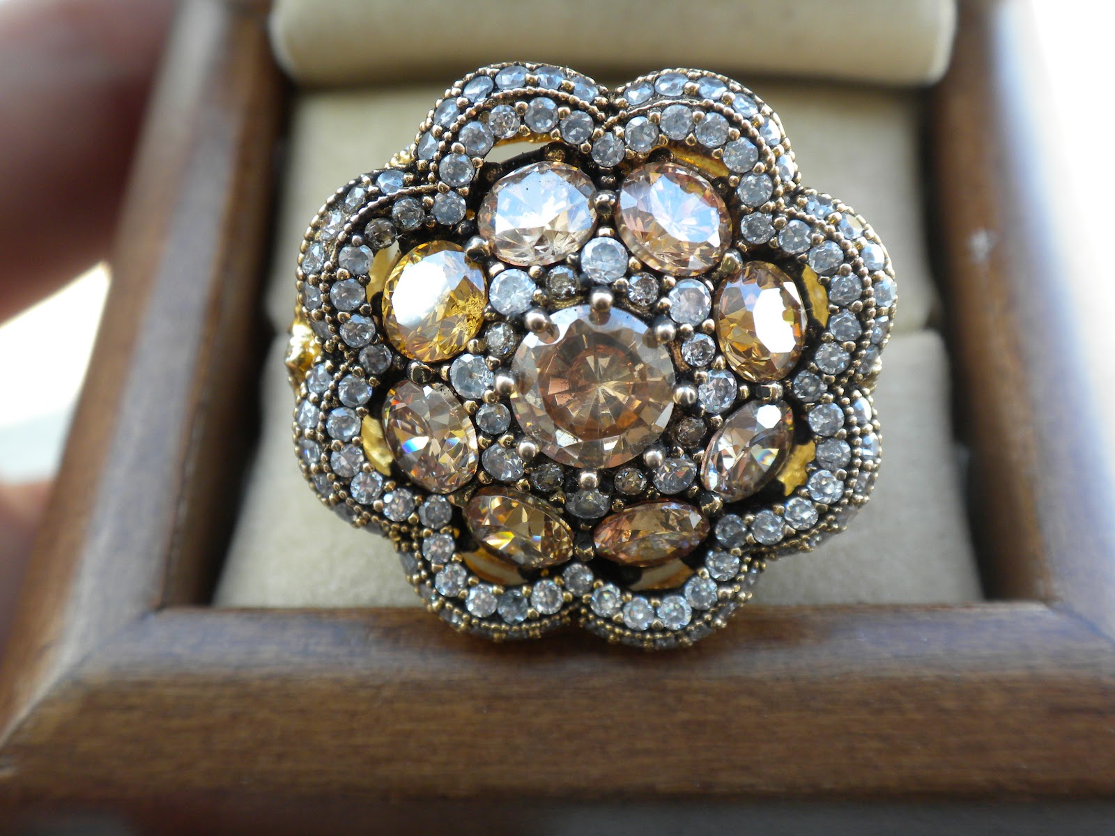 Turkish Rings - Grand Bazaar Jewelers Istanbul, Turkey