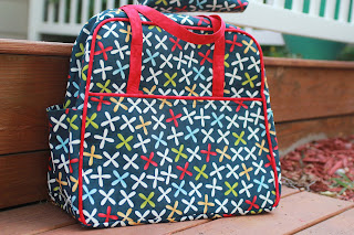 Girls in the Garden: Amy Butler's Weekender Bag - Tips, Hints and a bit ...