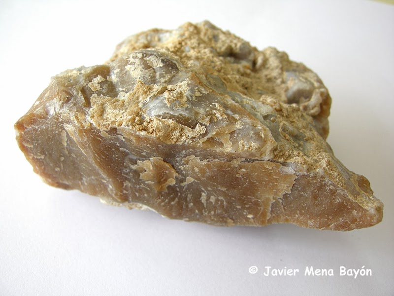 Grupo 12: CALCEDONIA