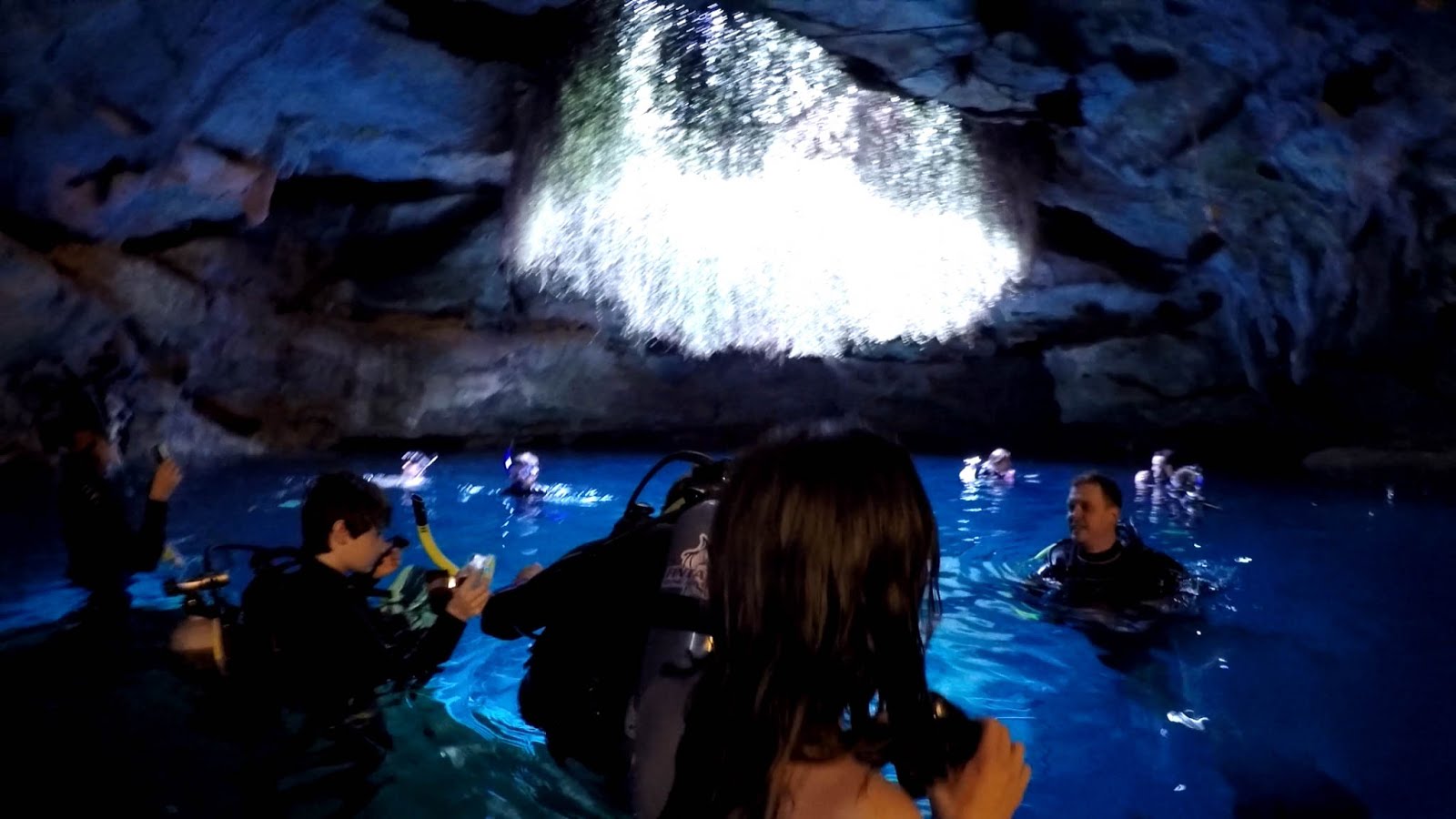 Devil's Den Florida Freshwater Cavern Dive - First Church of The Masochist