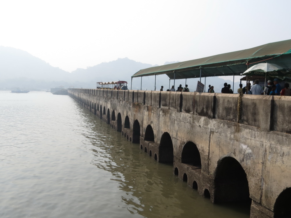 What not to do when travelling: Elephanta Caves