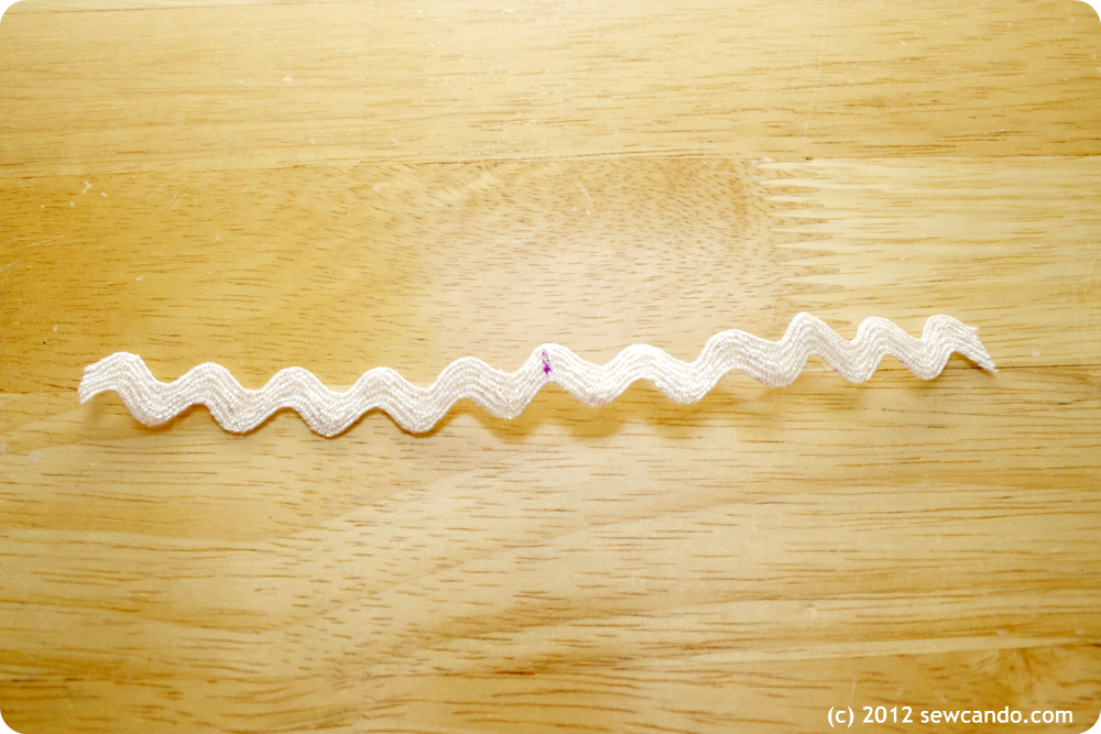 Sew Can Do: Trim The Tee Craft Along Week 3: Rick Rack Snowflake Shirt