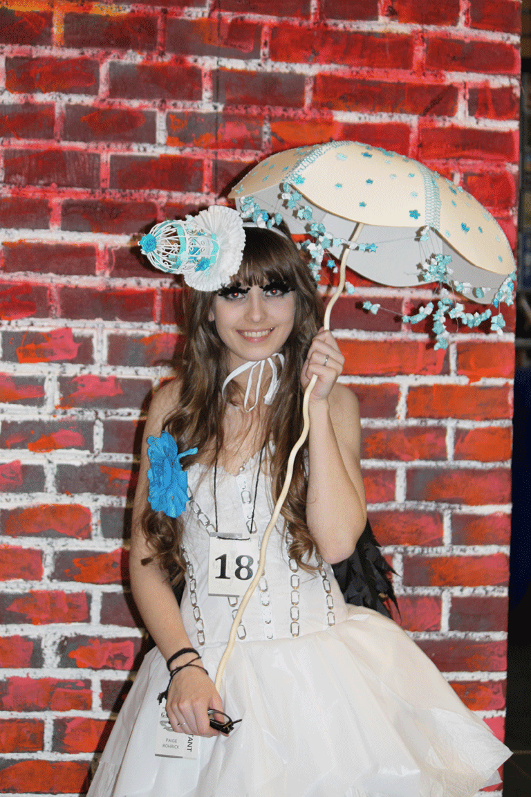 PaigeeDraw: PaigeeDraw has reached 200,000 Community Members!