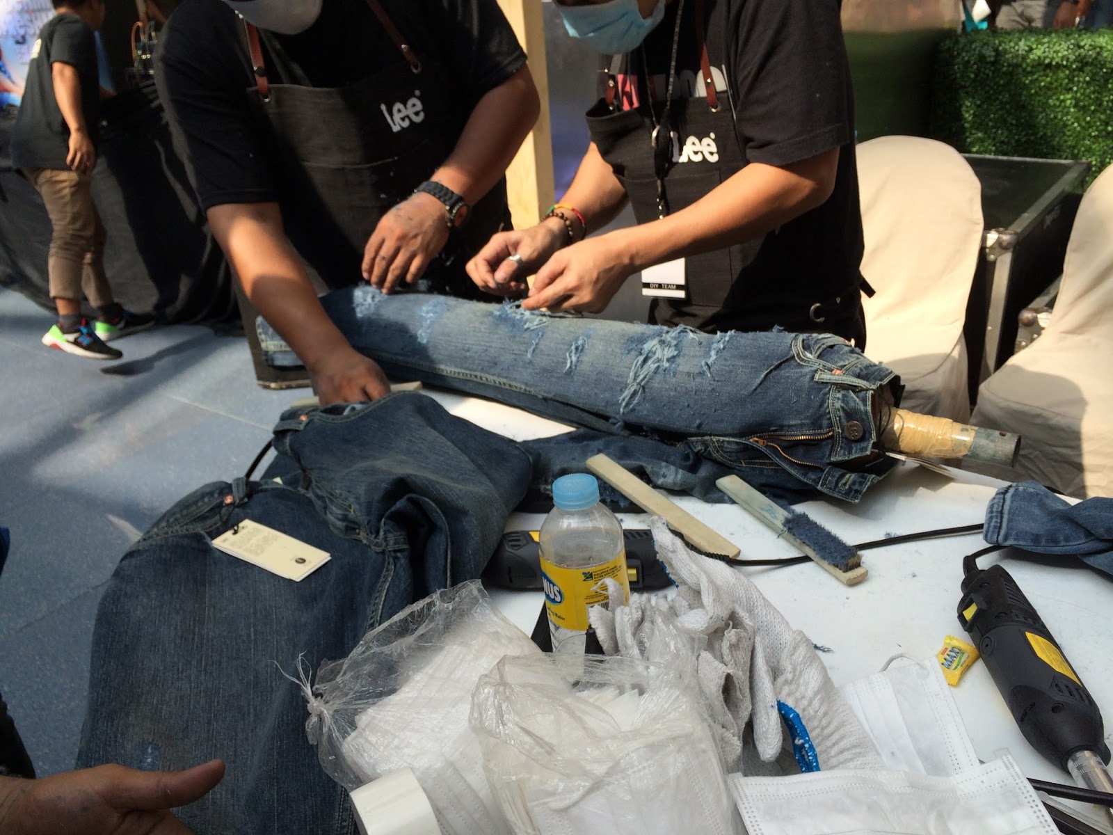 Lee Denim DIY! - ARTSY FARTSY AVA