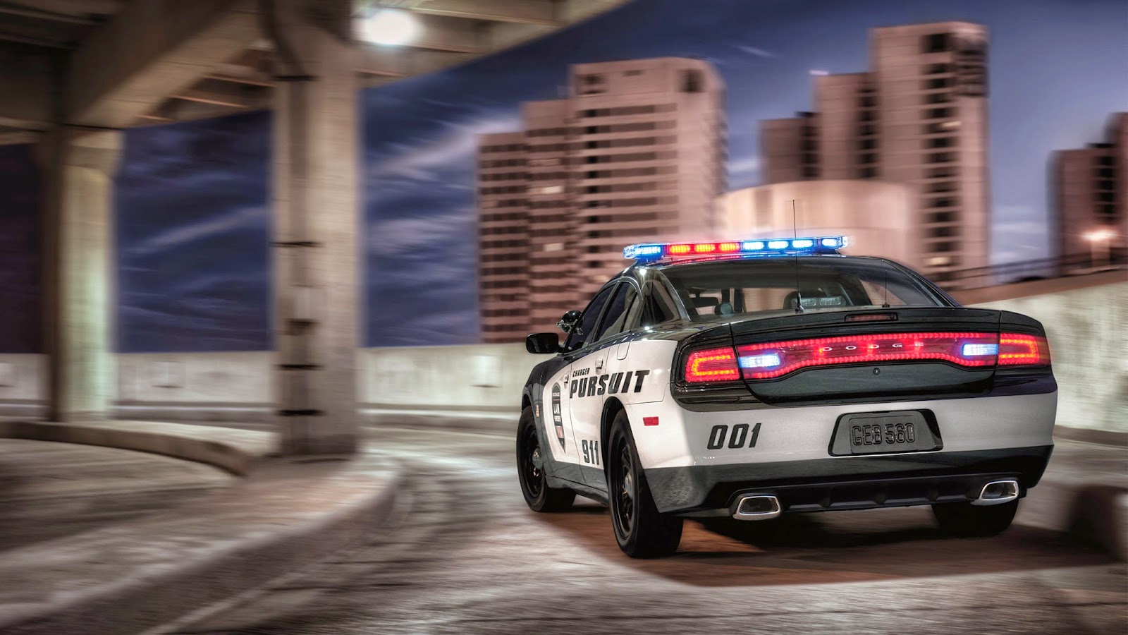 Foto Mobil Polisi Dodge Keren