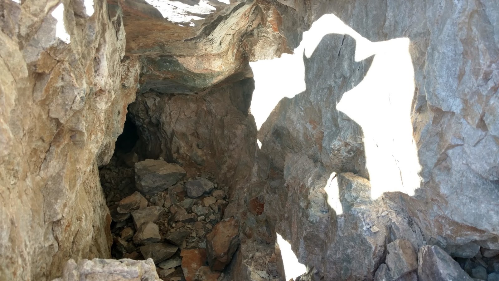 Dave'n'Kathy's Vagabond Blog: Rockhounding at Crystal Hill in ...