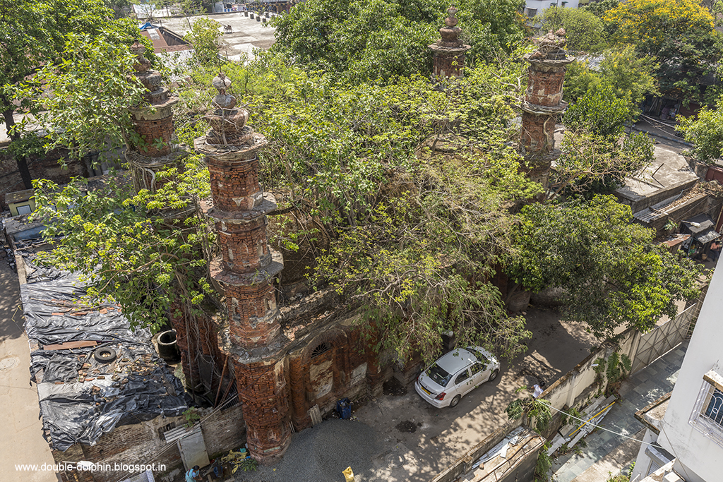 The Concrete Paparazzi: The Abandoned Mosque of Beliaghata