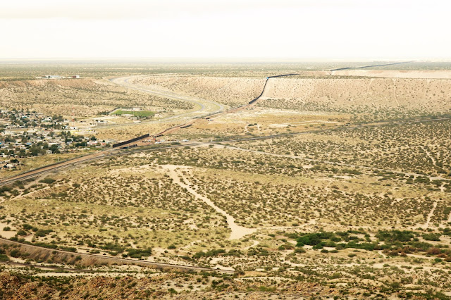 Living Rootless: El Paso: Mt Cristo Rey