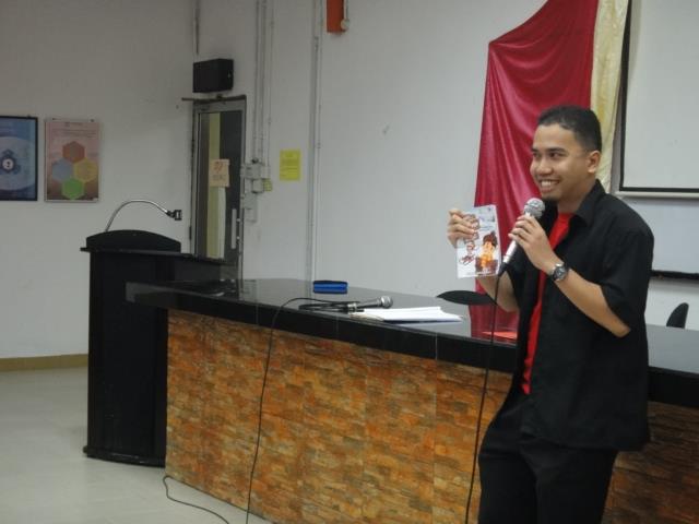 Bengkel Penulisan Kreatif KMS ~ iwan ghazali (iwan reaz)