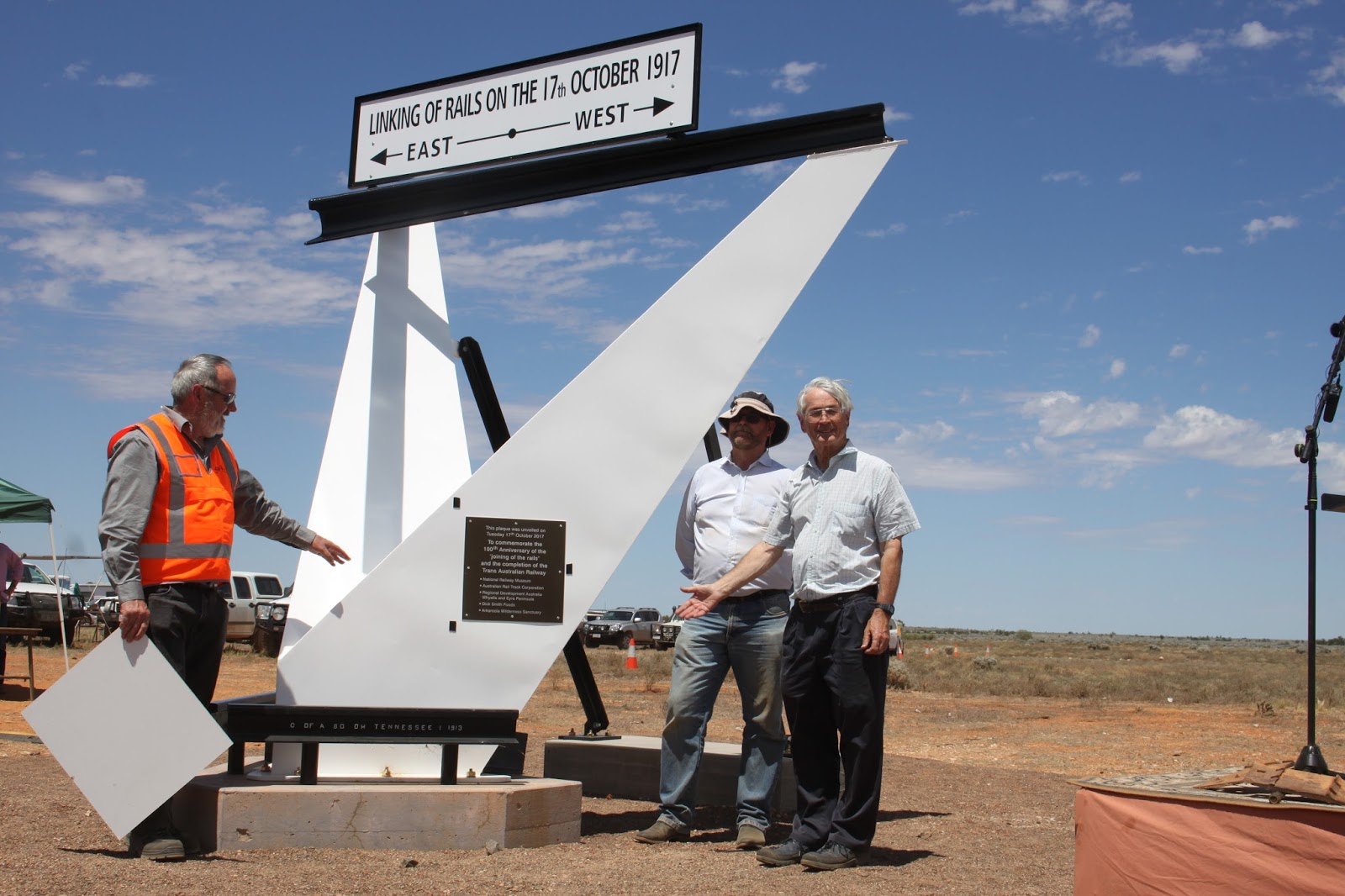 out back tania: road trip to Ooldea (lots of train pictures)