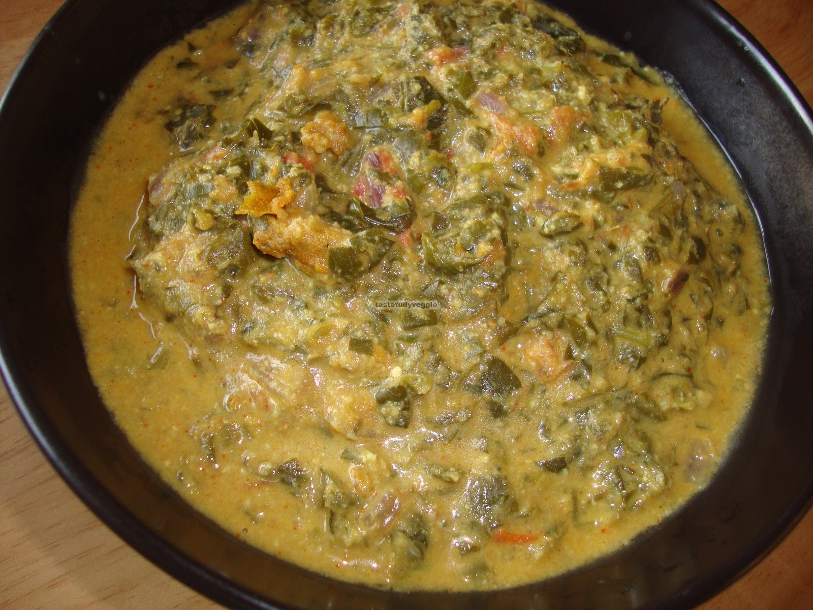 Tastefully Veggie ...: Ponnanganni Keerai Kurma
