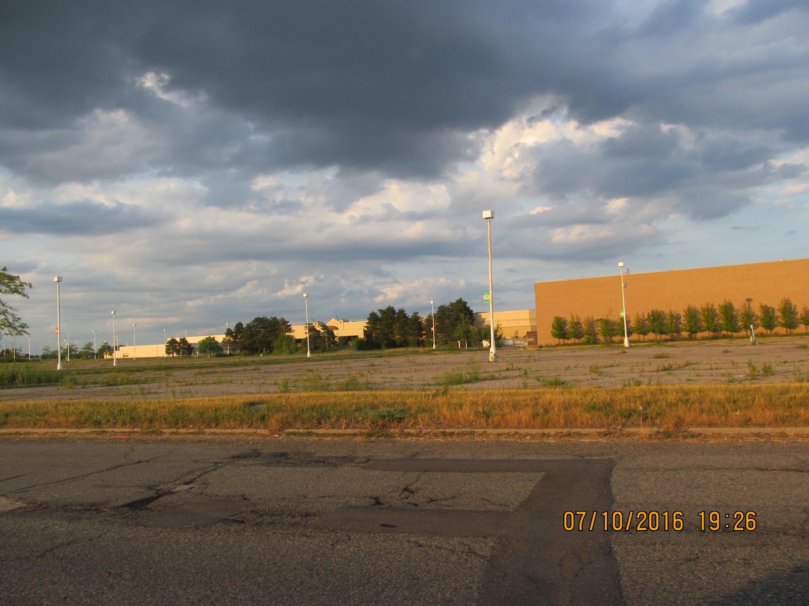 Trip to the Mall: Summit Place Mall- [Waterford Township (Pontiac ...