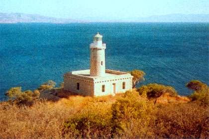Ο ΡΕΠΟΡΤΕΡ ΣΤΟ ΝΗΣΙ ΤΟΥ ΑΙΑΝΤΑ