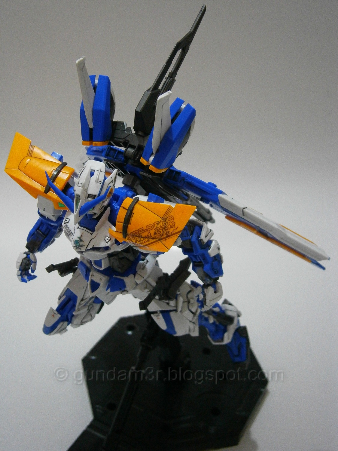 Gundam Astray Blue Frame Second Revise MG Review Part 4