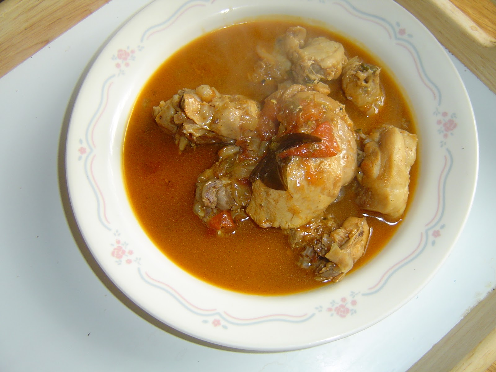 pakistani home cooking: Shurba Gosht curry with everyday naan.