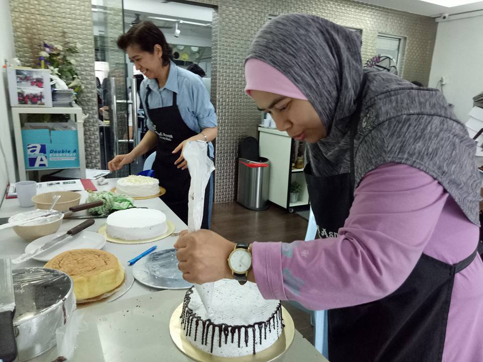 Chef Asma Culinary Academy: CLASS KEK BUDGET SINGGIT @ SERIAL - Class ...