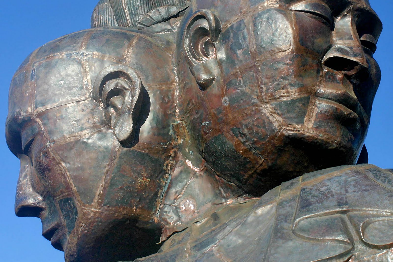 Franciscophile: Three heads, Six arms