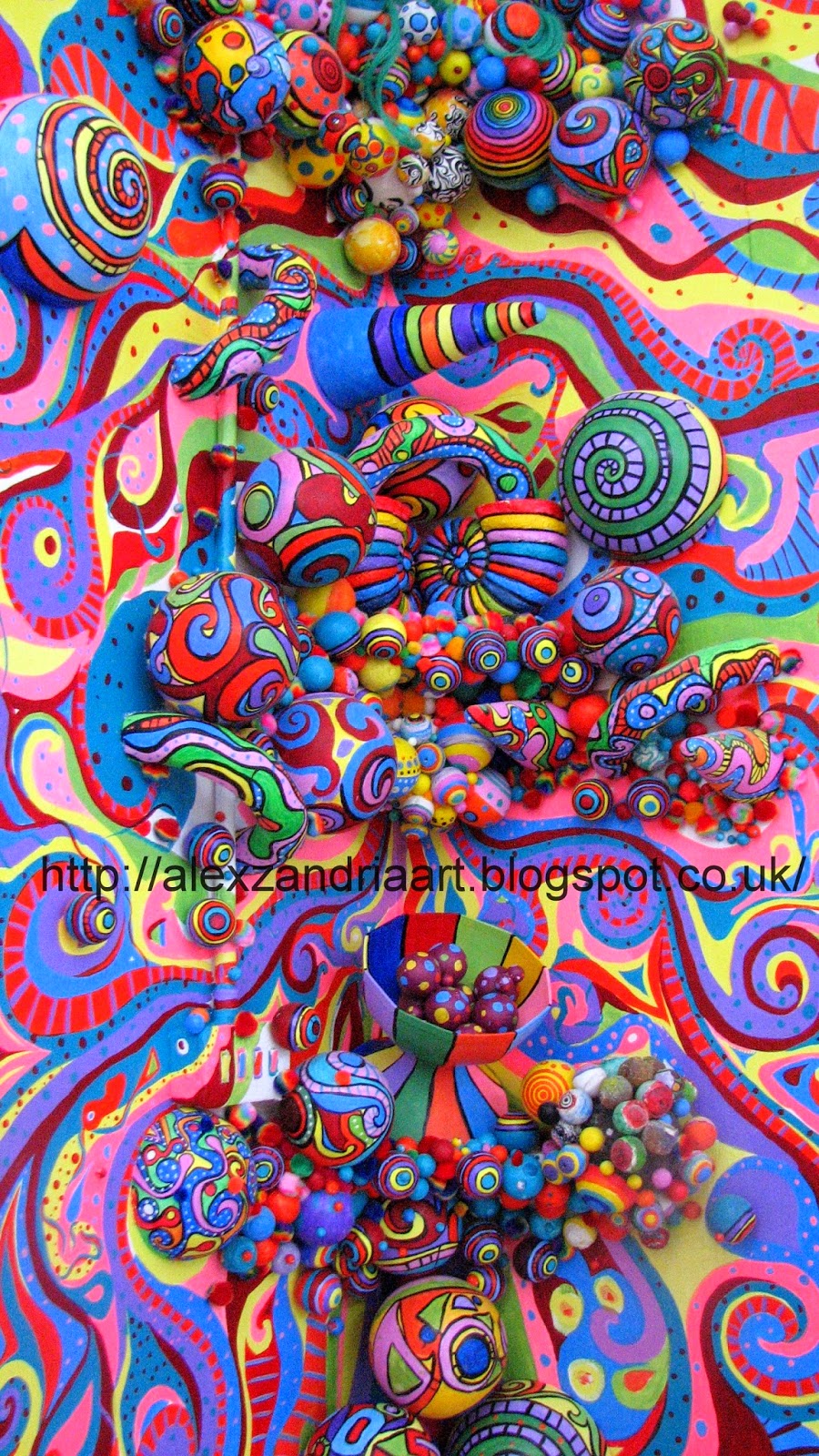 Alexzandria Art : Psychedelic Brain Bug