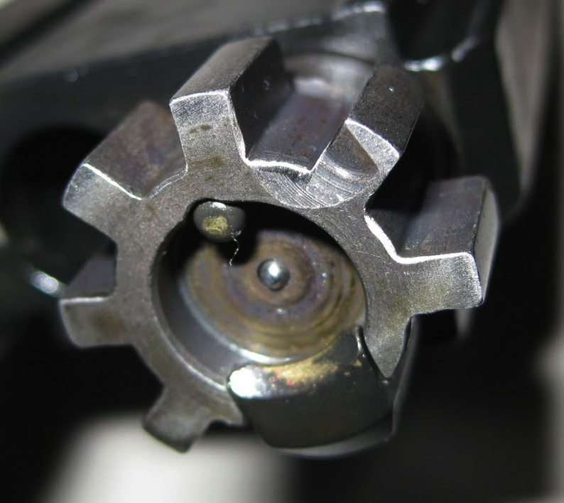 Why The SCAR BOLT has a Notch out of it(for noobs) | FN Herstal Firearms