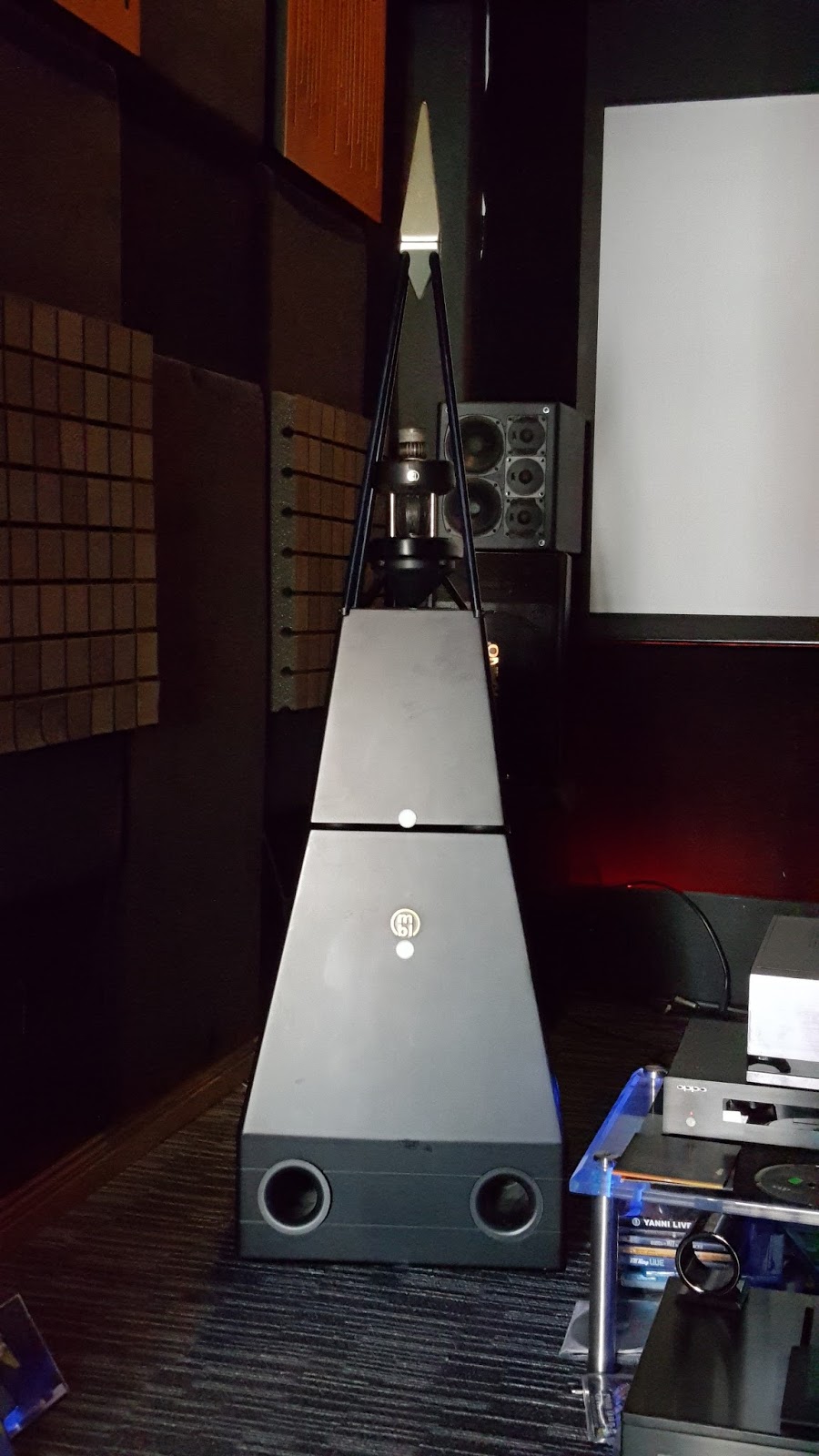 Happy Audio Visual: MBL 111 speaker (used) sold