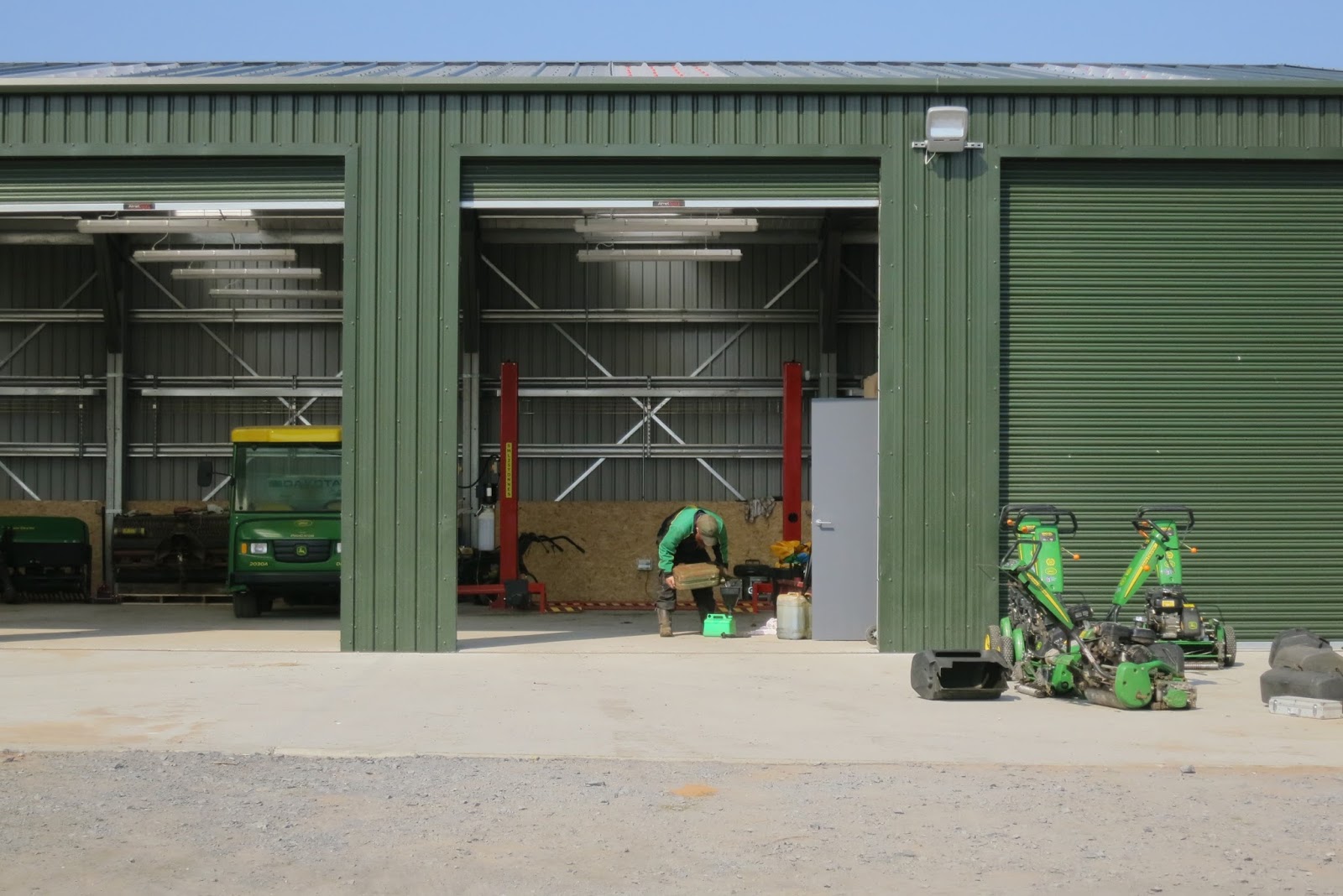 DesignBox Architecture: Green Keeping