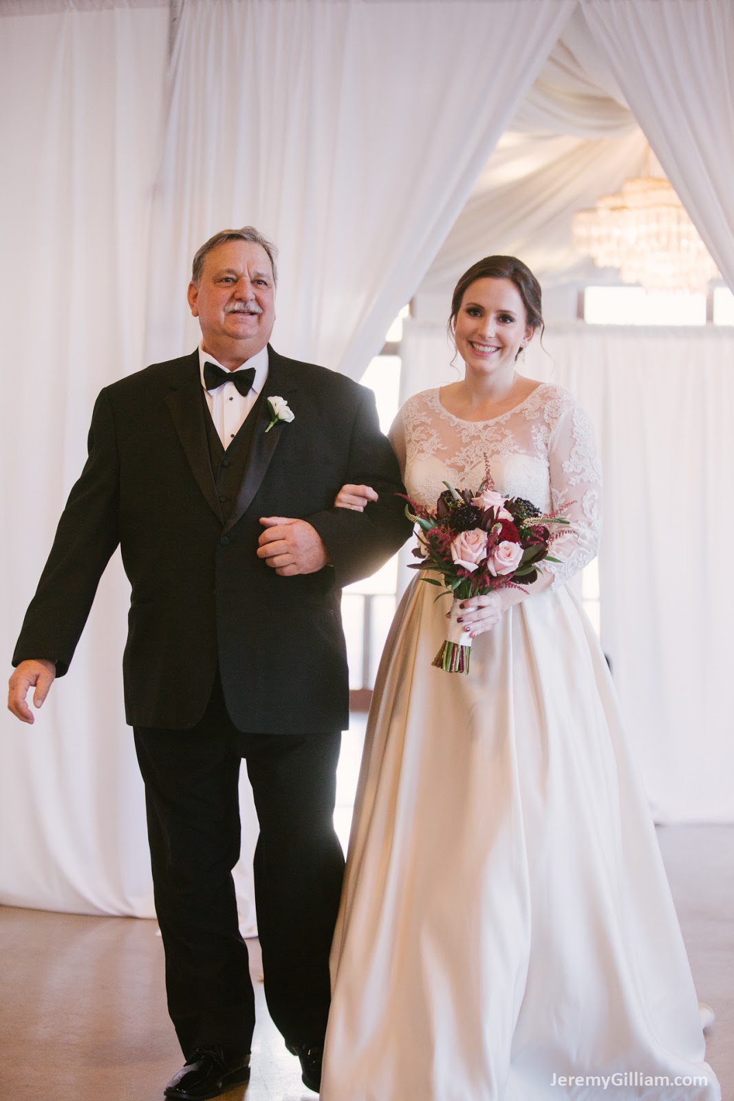 Fleurs de France: Grace & Sam Driscoll