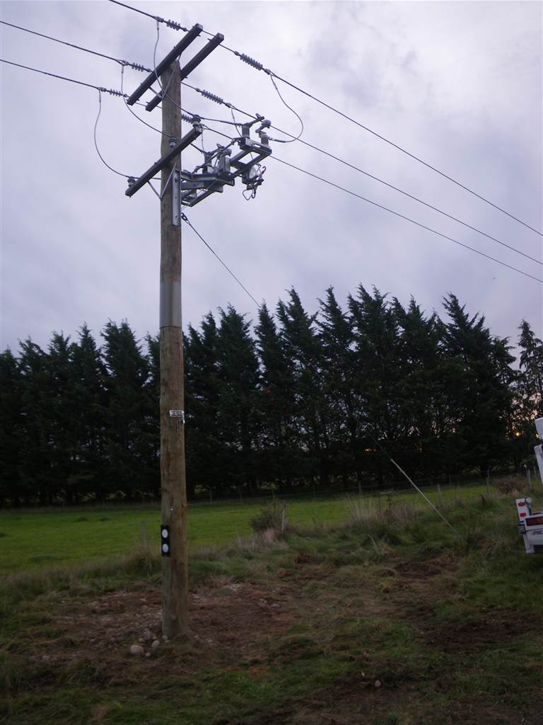 Week 13 - Pole straightening, live line work, Bromley Substation