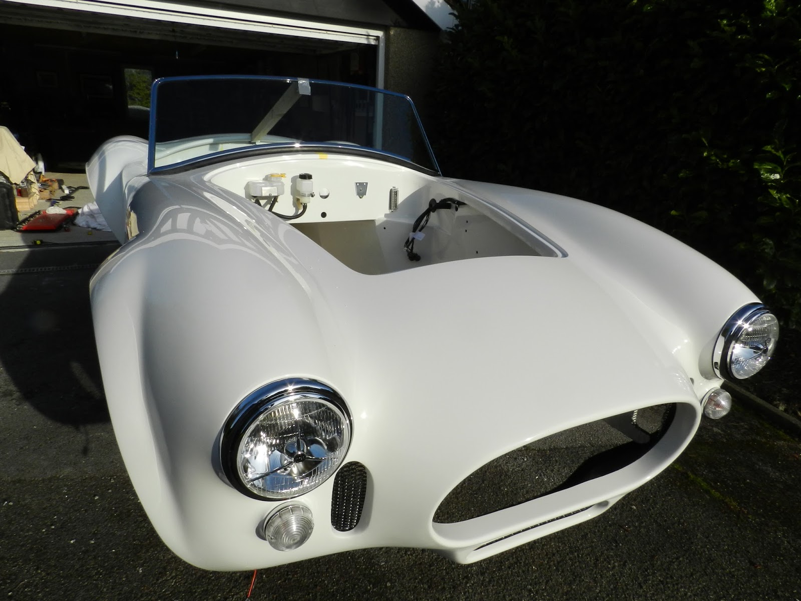 Building a Gardner Douglas 427 AC Cobra replica classic sports car ...