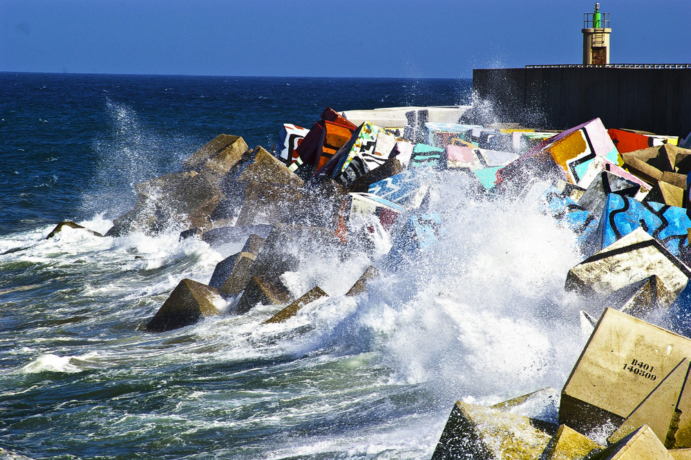 Pensar por libre: El rompeolas