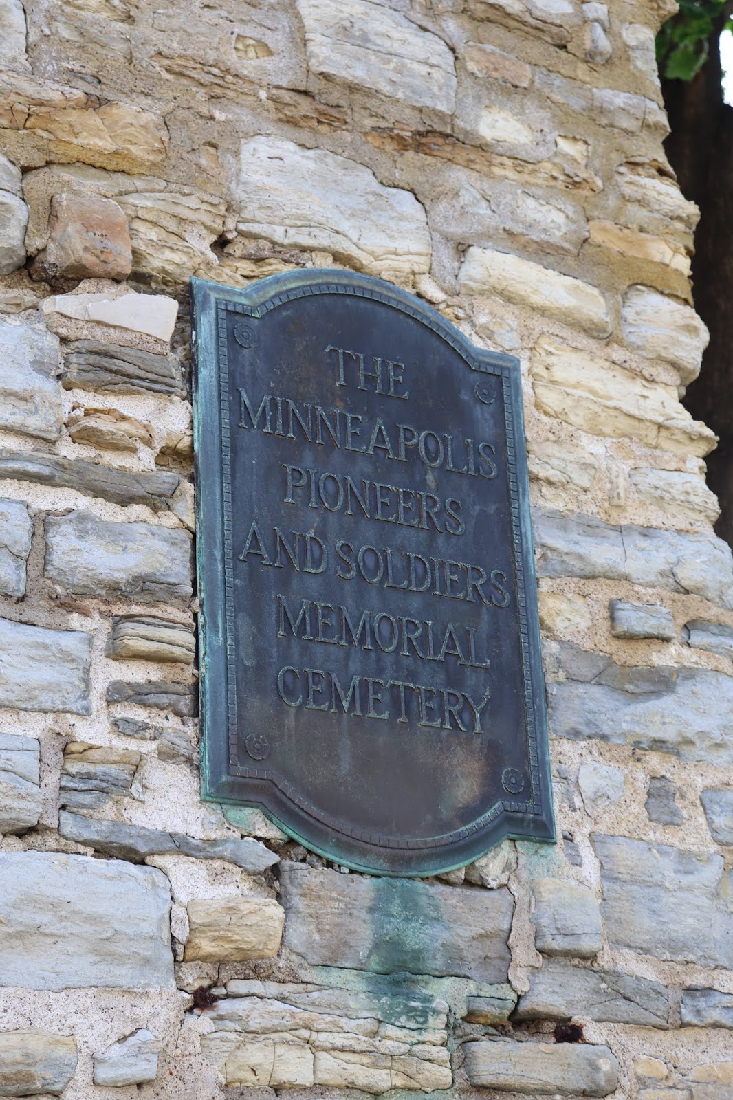 The Minneapolis Pioneers & Soldiers Memorial Cemetery - Minneapolis, MN ...