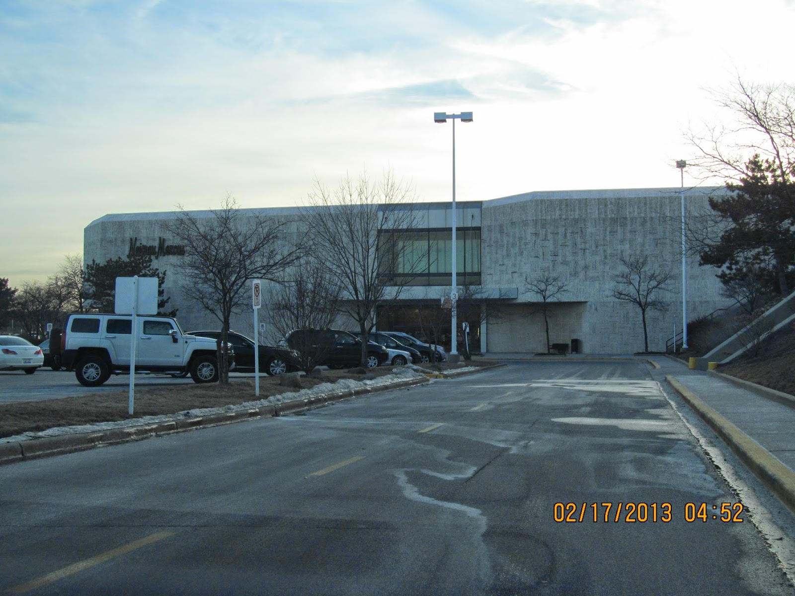 Trip to the Mall: Northbrook Court-(Northbrook, IL).