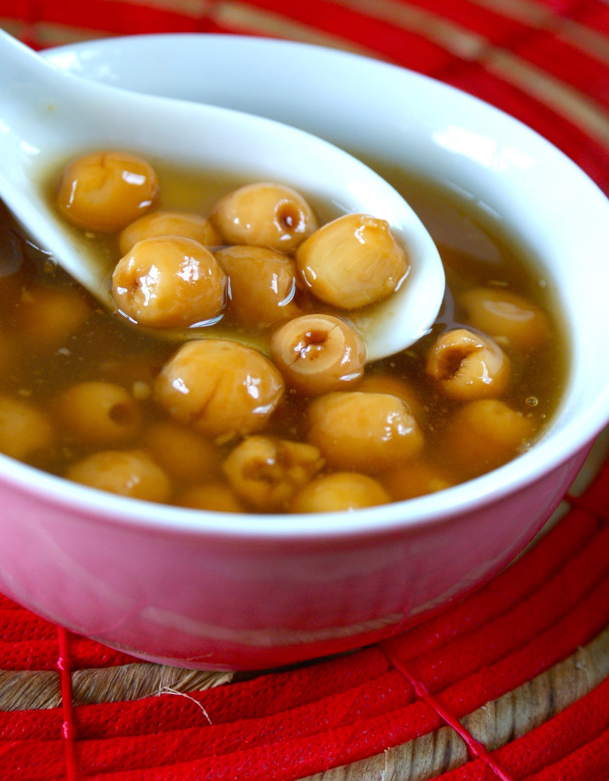 Gastronaut: Lotus Seed Soup – Sweet Sustenance