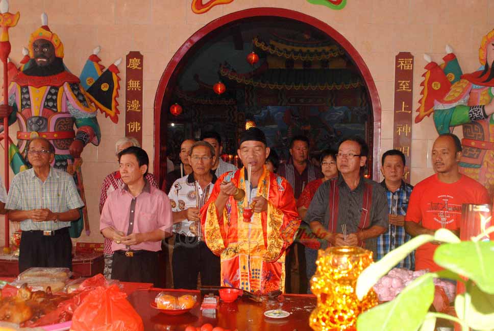 Media Kita: Ratusan Umat Khonghucu Jambi Sembahyang Sejit Cheng Cui Co She