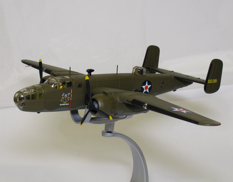 Dora 9 Diecast: Corgi AA35312 B-25 "Ruptured Duck" pictures.