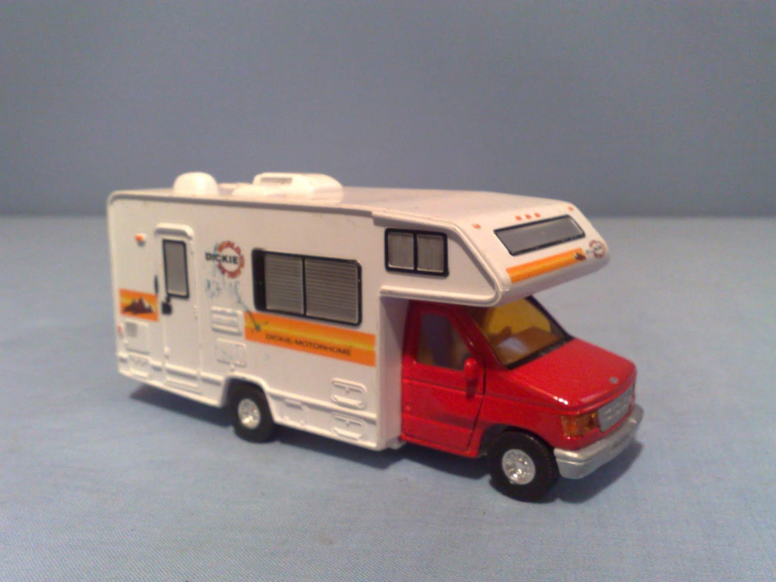 TOM's TECH TOYS: CAMPER Motorhome