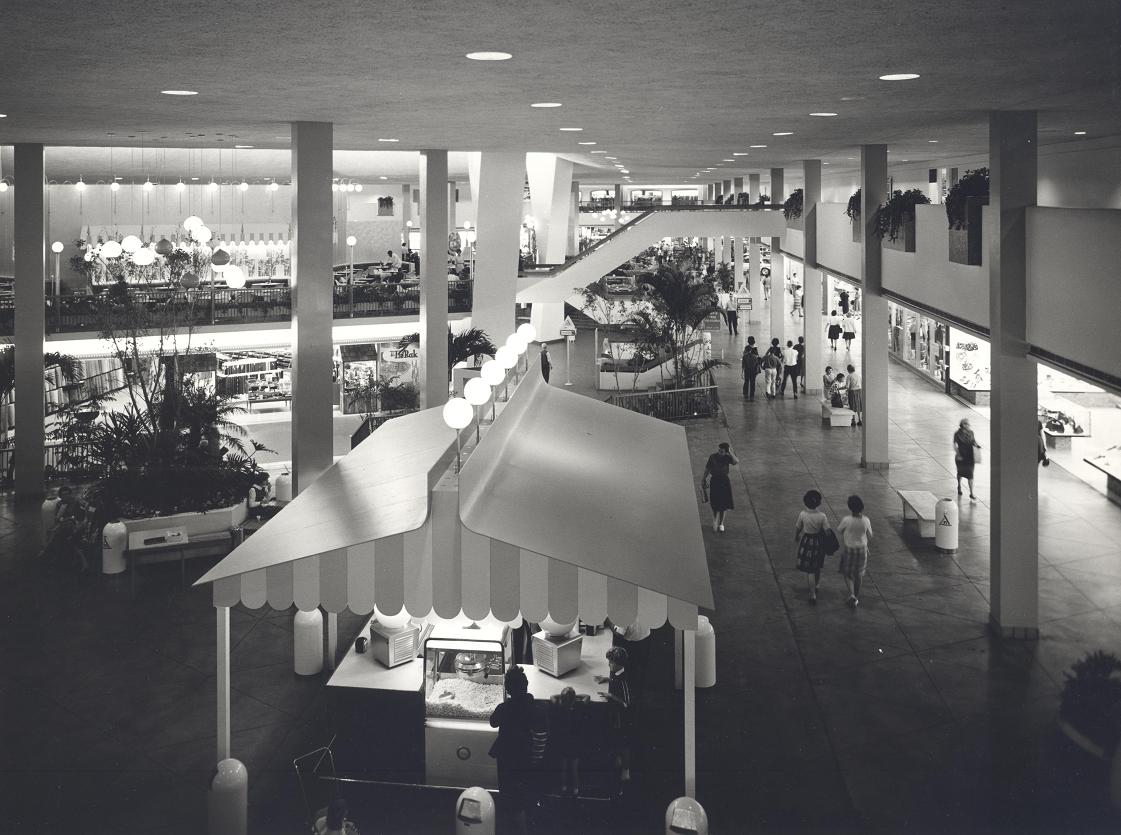 Pleasant Family Shopping: Randhurst is 50!