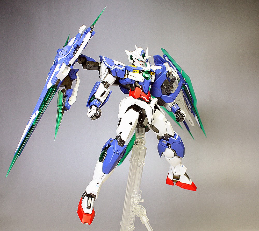 GUNDAM GUY: MG 1/100 GNT-0000 00 QAN[T] Full Saber - Painted Build