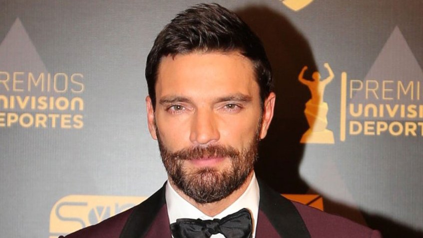 Mundo dos Famosos: Biografia de Julián Gil