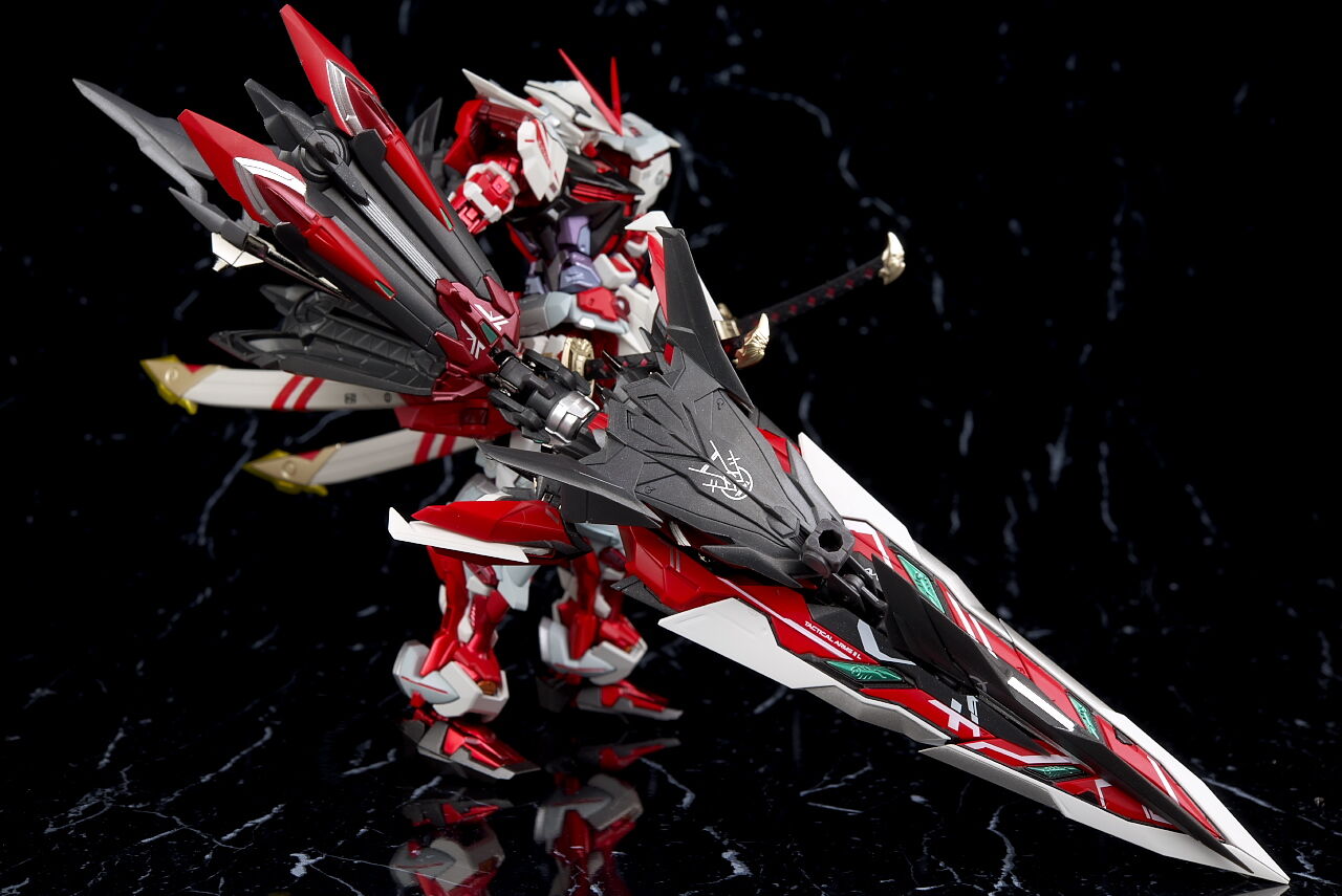[ Review ] - Metal Build - Gundam Astray Red Frame Kai Alternative Strike