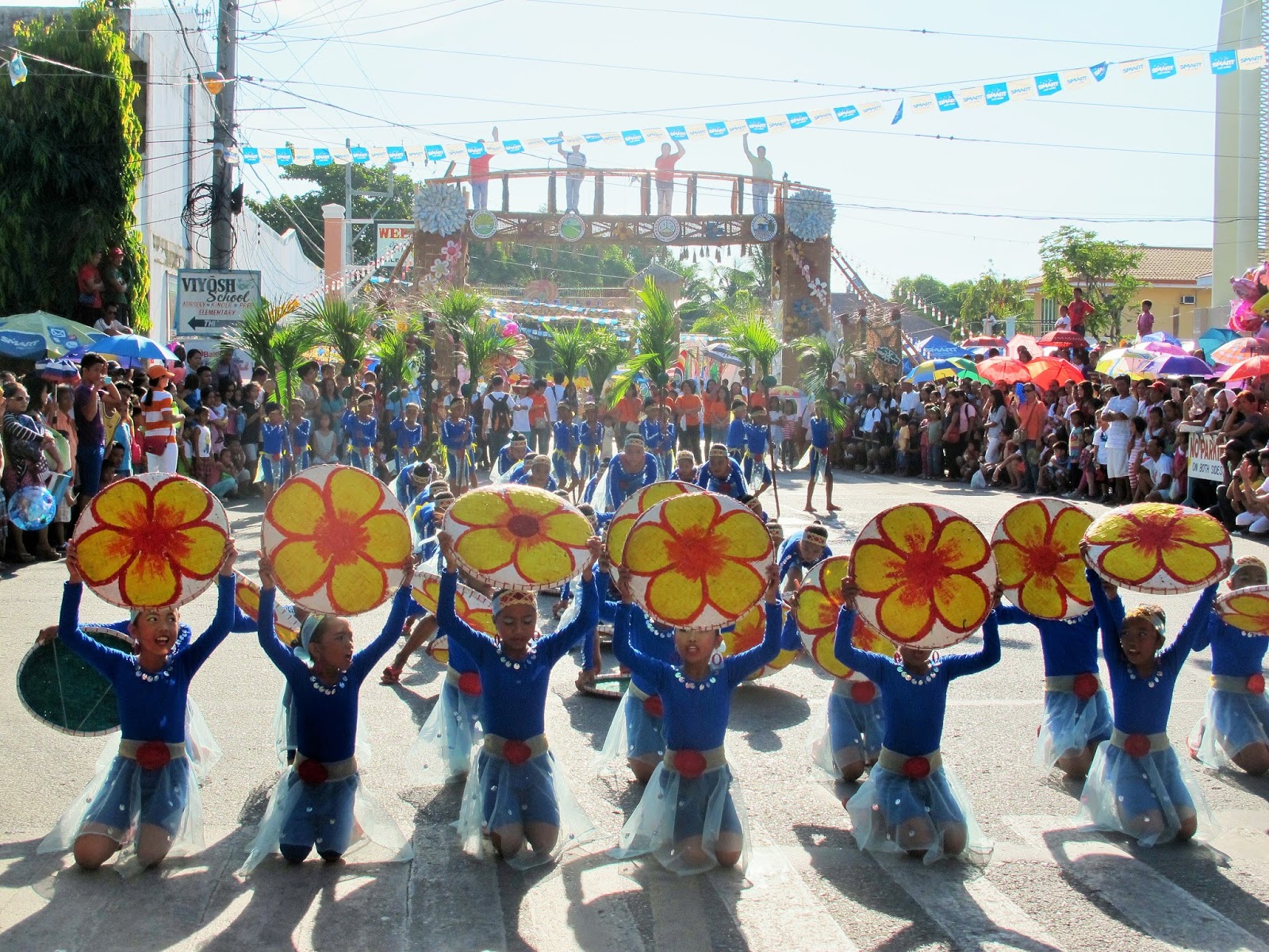 Gridcrosser: Baile, Baler! Aurora Capital Celebrates Coco-Sabutan Festival