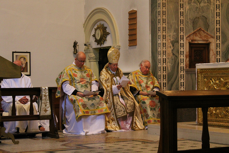 New Liturgical Movement: Solemn Evensong and Benediction at the ...