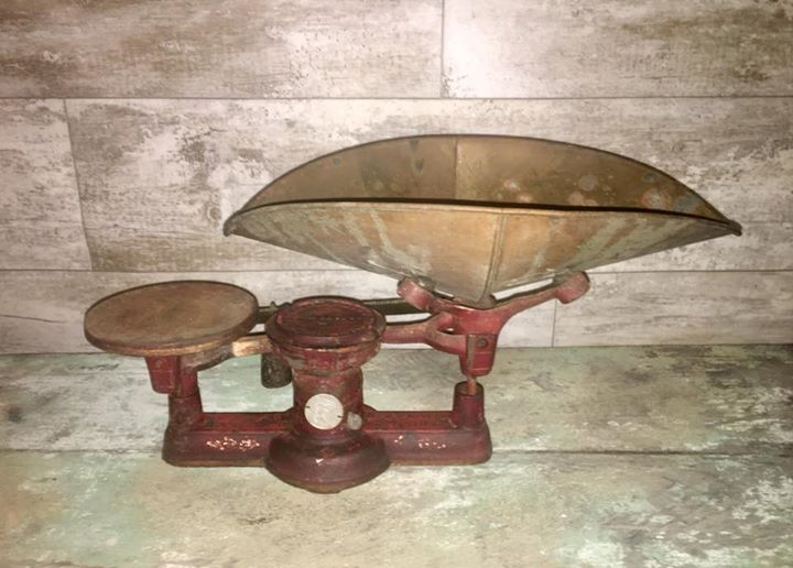 Gear Acres at Top of the Hill: Red Antique Howe Candy Scale for the Kitchen