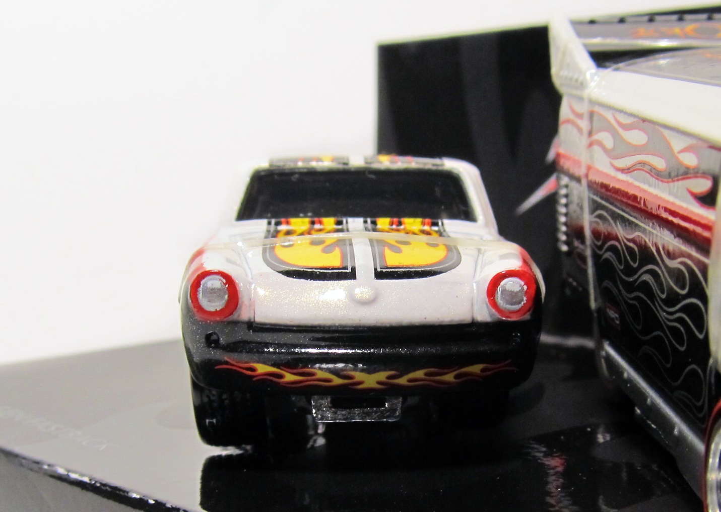Hot Wheels Volkswagen Fastback japan rlc