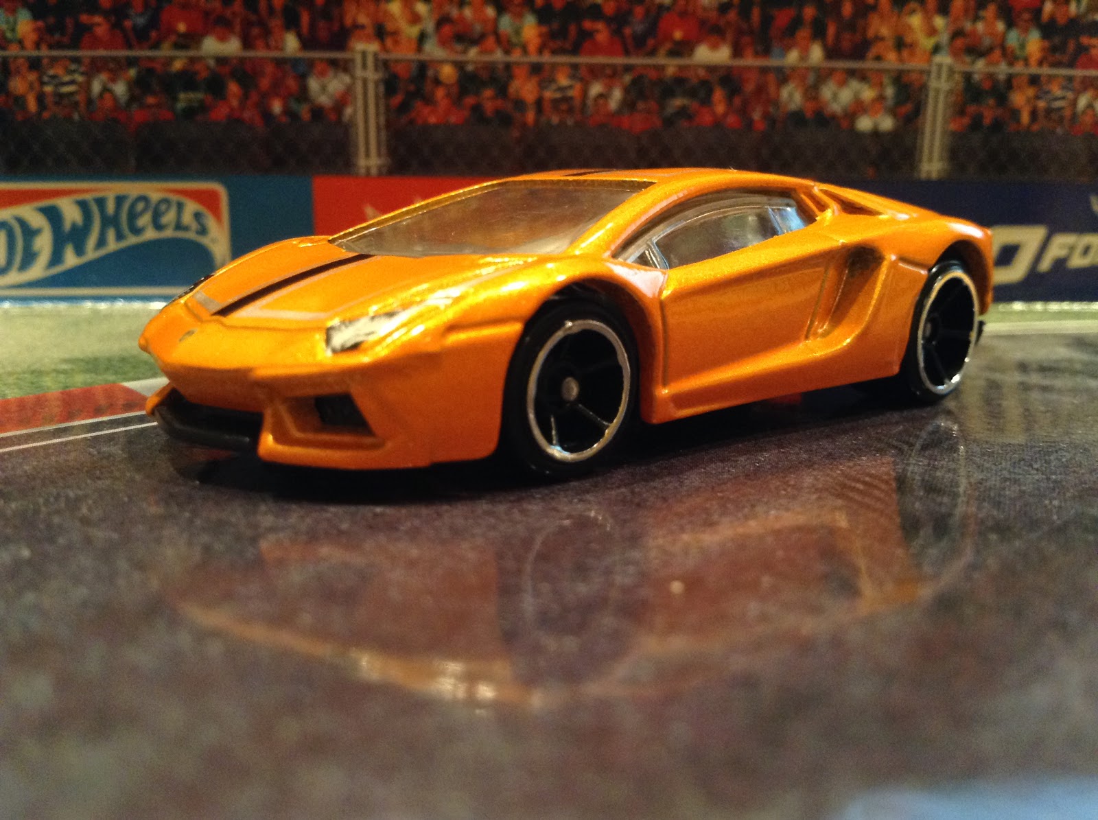 JULIAN'S HOT WHEELS BLOG: Lamborghini Aventador LP 700-4 (2016 HW ...